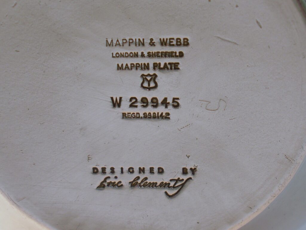 Eric Clements for Mappin & Webb, a silver plated sugar basin, with ...