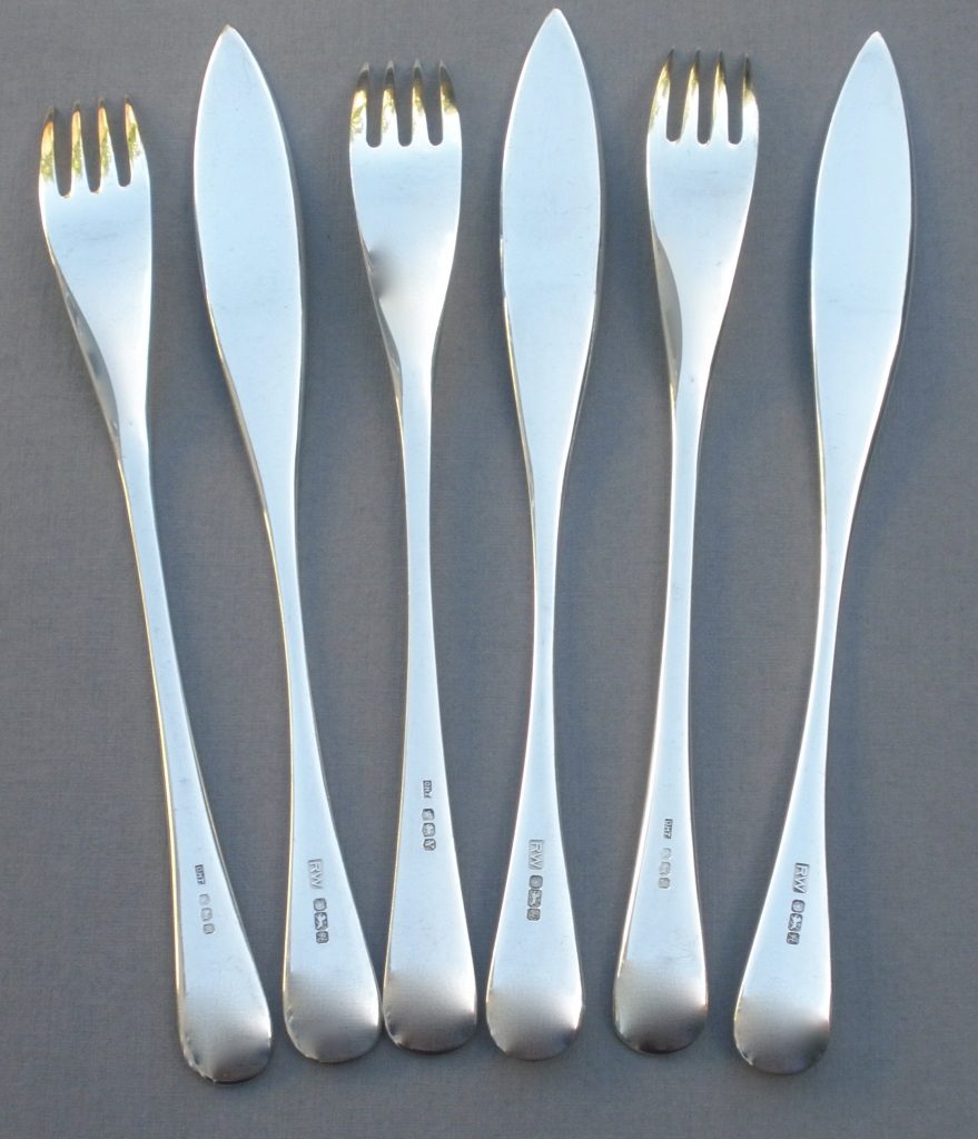 Robert Welch, matched set of six silver Alveston pattern fish knives ...