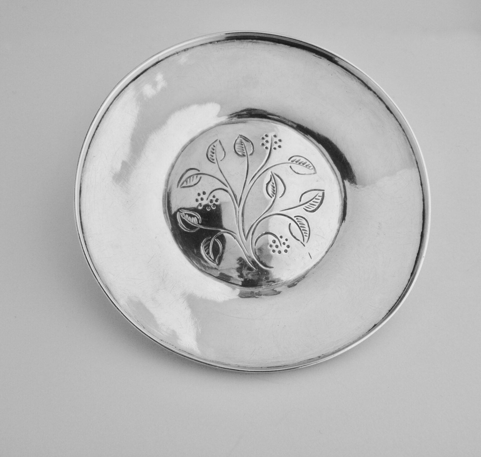 Jessica Figures, silver Arts and Crafts pin dish, Birmingham 1950 (Ref ...
